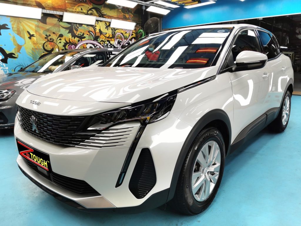 This stunning Peugeot 3008 with its impressive glossy look