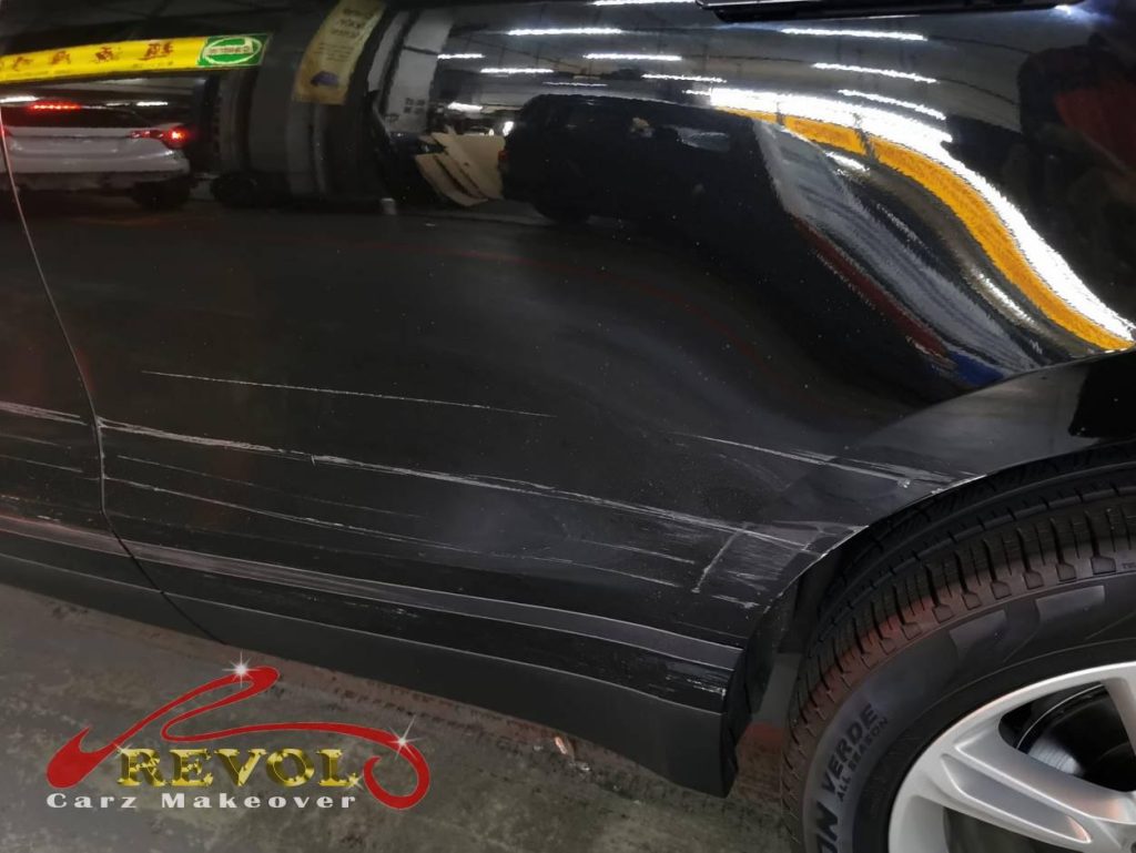 Revol Experts Restore Scratched Range Rover to Immaculate Finish