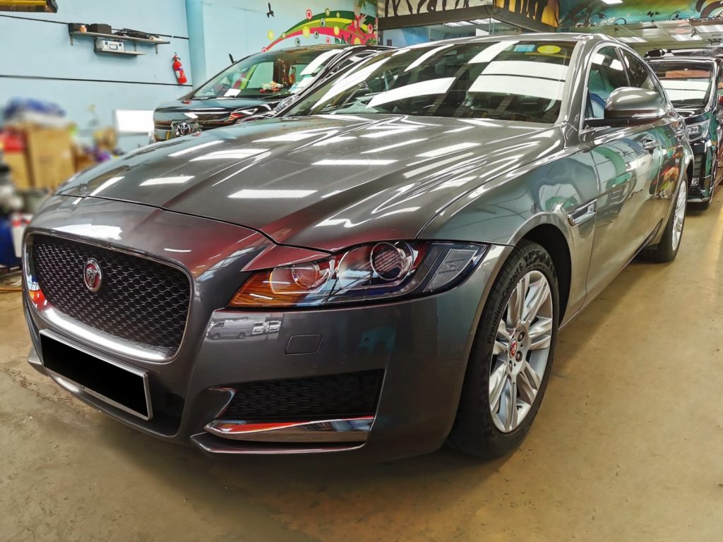 We have a special request from the owner of this Jaguar XF to restore ...